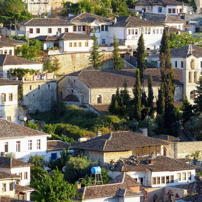 Berat. Tourisme & visites. Top des choses à faire. Guide de voyage.