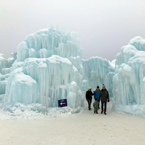 Edmonton - Ice Castle. Présentation et avis des voyageurs.