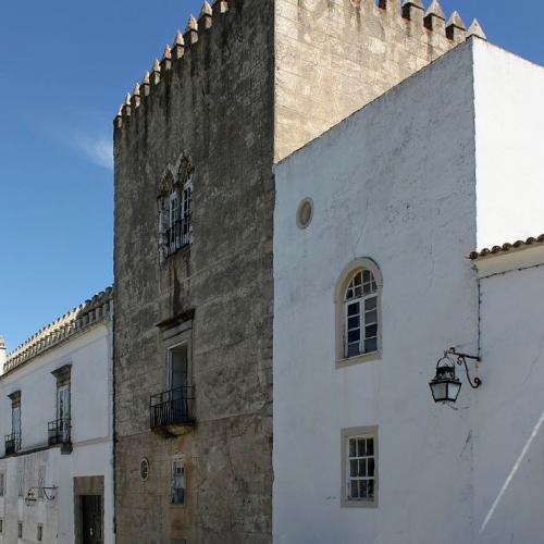 Évora - Palácio dos Duques de Cadaval. Présentation et avis des voyageurs.