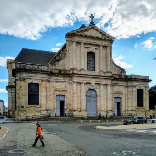 La Rochelle - Cathédrale Saint-Louis. Présentation et avis des voyageurs.