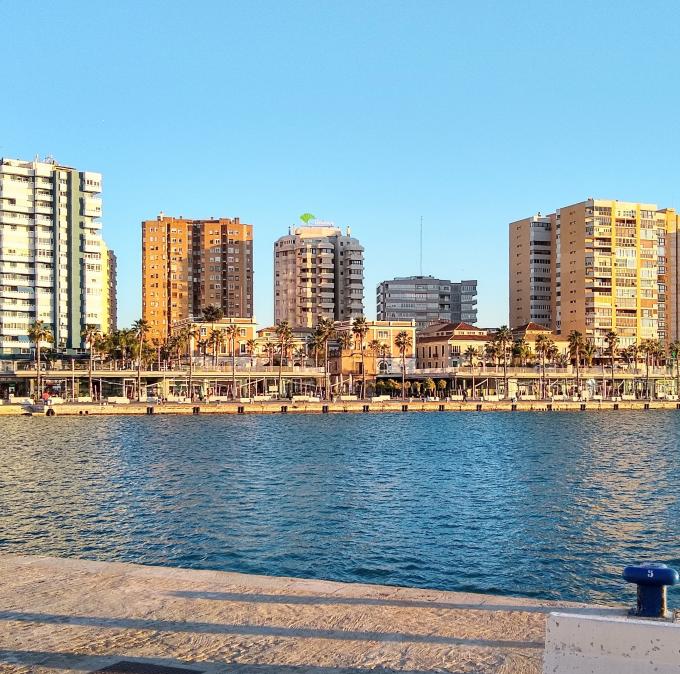 Malaga - Muelle Uno. Présentation et avis des voyageurs.