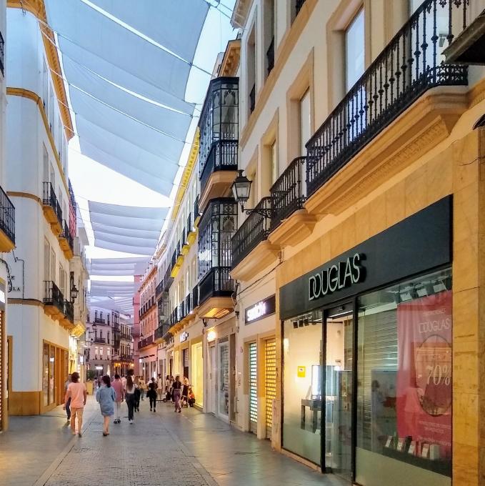 Sevilla - Calle Tetuán. Présentation et avis des voyageurs.