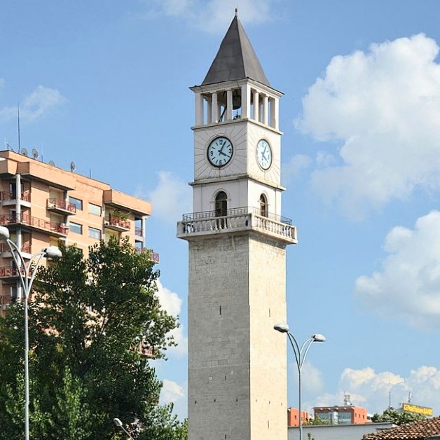 Tiranë - Kulla e Sahatit. Présentation et avis des voyageurs.